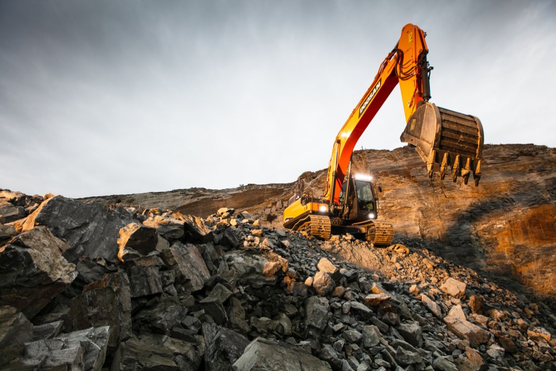 Develon DX350LC-7, grävmaskin - Maskinia